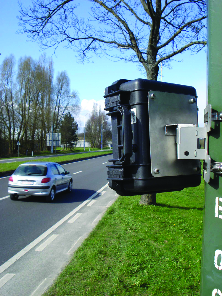 TMS-SA Non-intrusive Traffic Counter | Officer