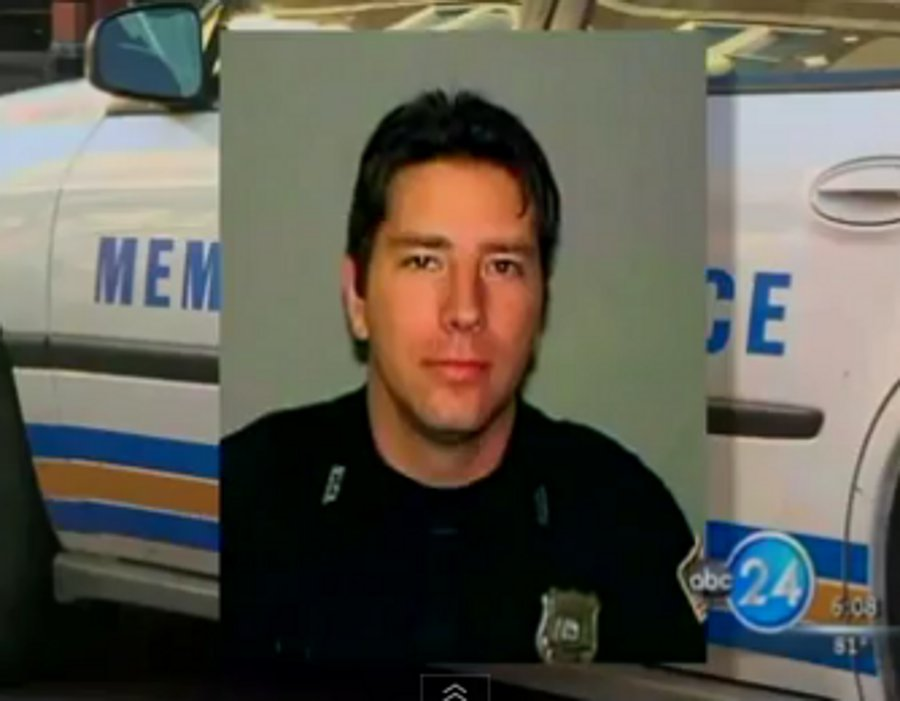 Memphis Officer Hailed a Hero Despite Reprimand | Officer