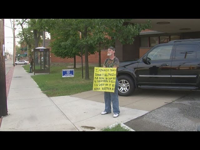 Man Wears 'Idiot' Sign After Threatening Cleveland Officer | Officer