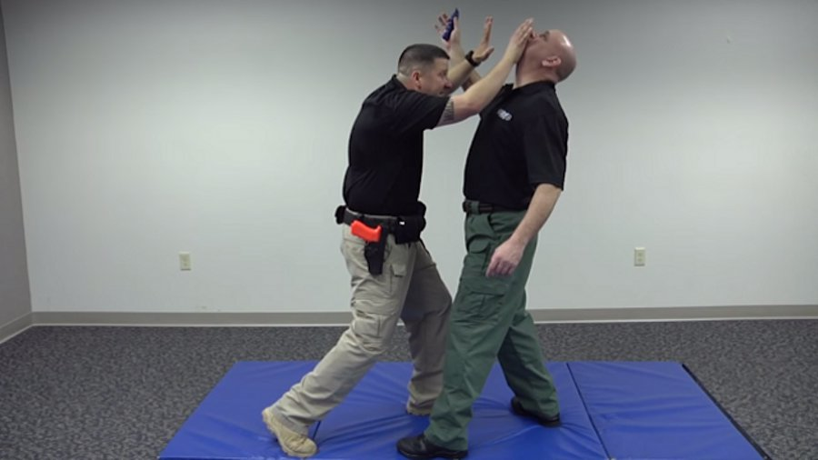 Edge Weapon Defense: Defensive Tactics | Officer