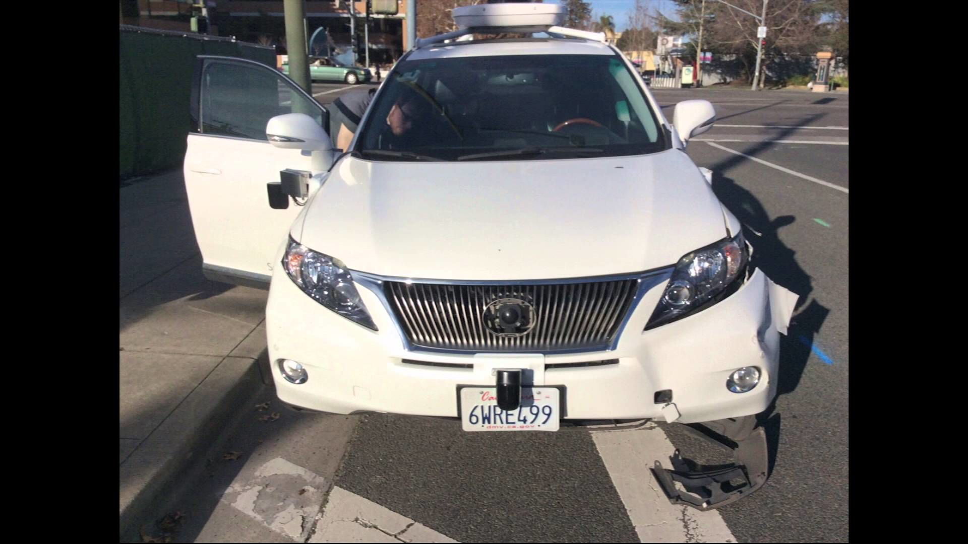 Video Shows Google Self-Driving Car Hit Bus | Officer