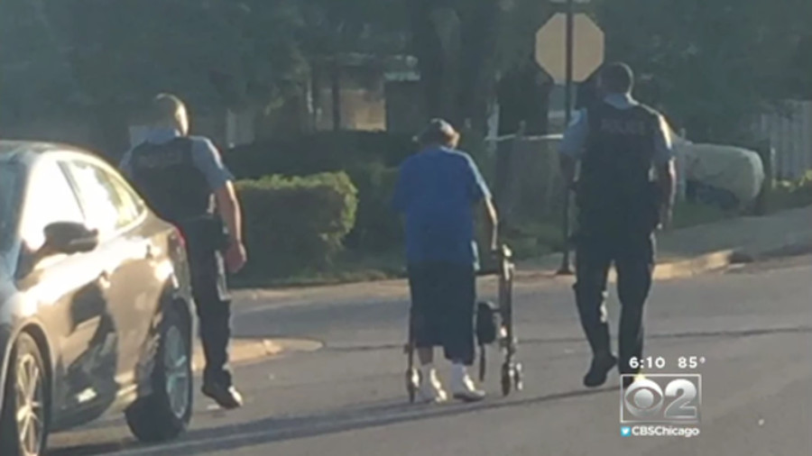 Chicago Officers Hailed For Act Of Compassion | Officer