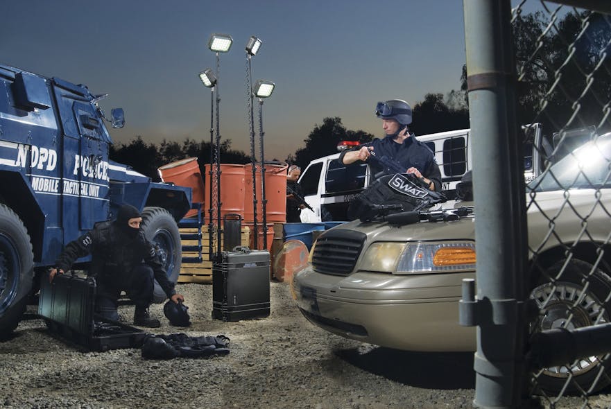 Pelican 9470 Remote Area Lighting System | Officer