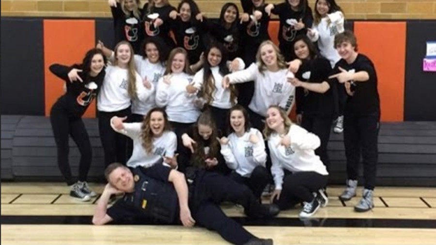 Police Officer Shows Off His Dance Moves at Basketball Game | Officer