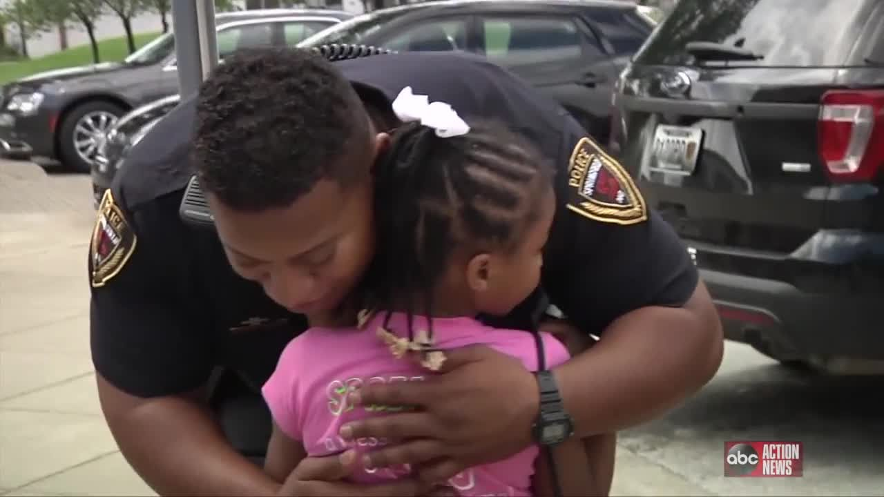 7-Year-Old on a Mission to Hug Police Officers in All 50 States | Officer