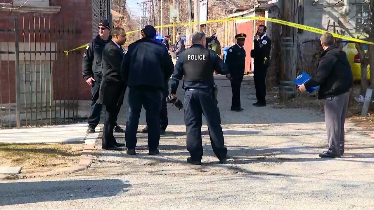 Off-Duty Chicago Police Officer Injured Disarming Carjacking Suspect ...