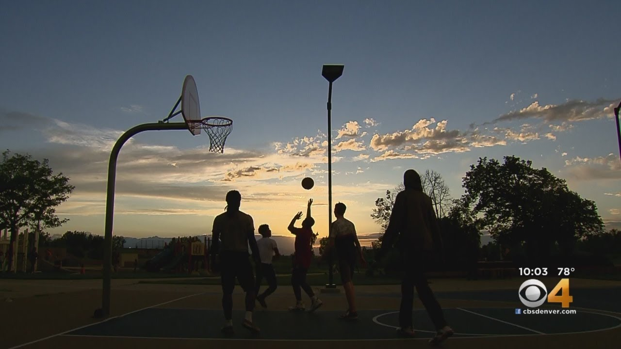 In Full Uniform, Colorado Police Officer Joins Basketball Game, Builds ...
