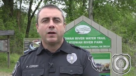 Georgia Police Officer Heroically Saves Teens Who Fell in River | Officer