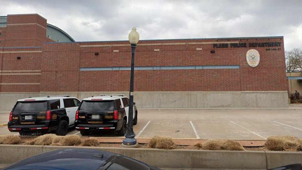 Texas Police Shoot Masked Gunman at Headquarters | Officer