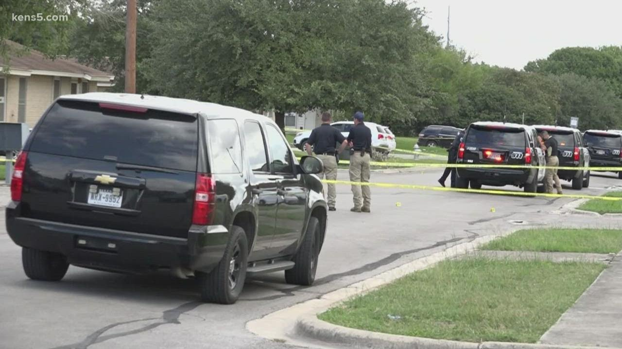 Texas Police Officer among 3 Wounded During Call | Officer