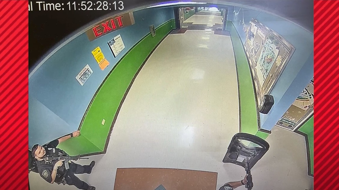 Texas School Shooting: Police with Rifles, Shields Arrived Nearly 20 ...