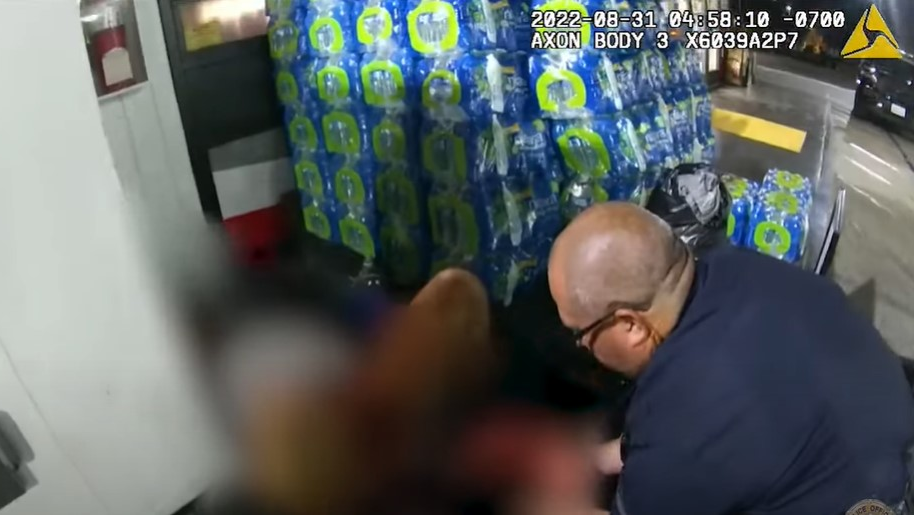 Watch LAPD Officers Deliver Baby Outside Gas Station | Officer