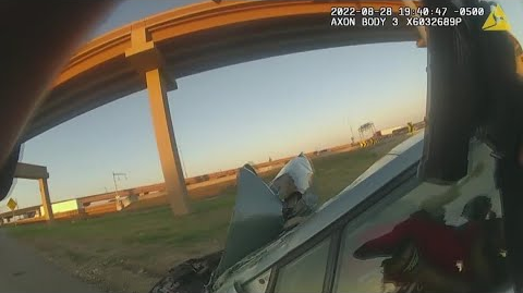 Bodycam: Gunman Uses Hostage as Human Shield Against Texas Police | Officer