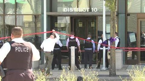 Armed Man Shouting 'Anti-Police Sentiments' Shot in Chicago Station ...