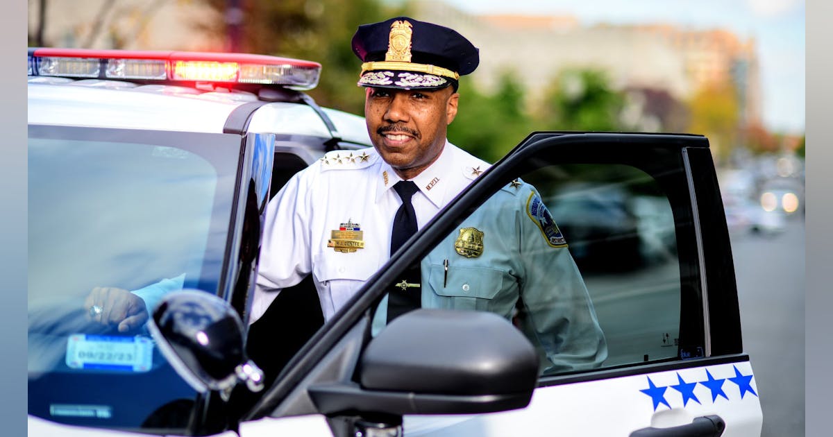 D C Police Chief To Retire In June Join Fbi Officer