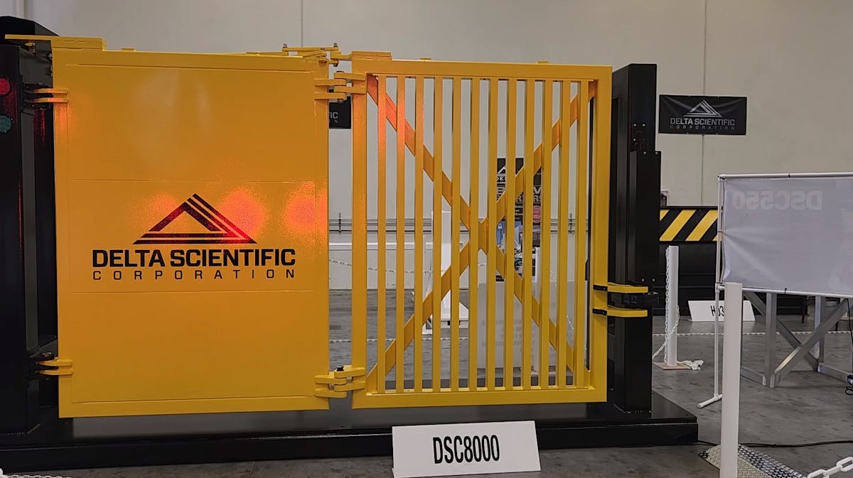 The DSC8000 Bi-Fold High Security Speed Gate | Officer