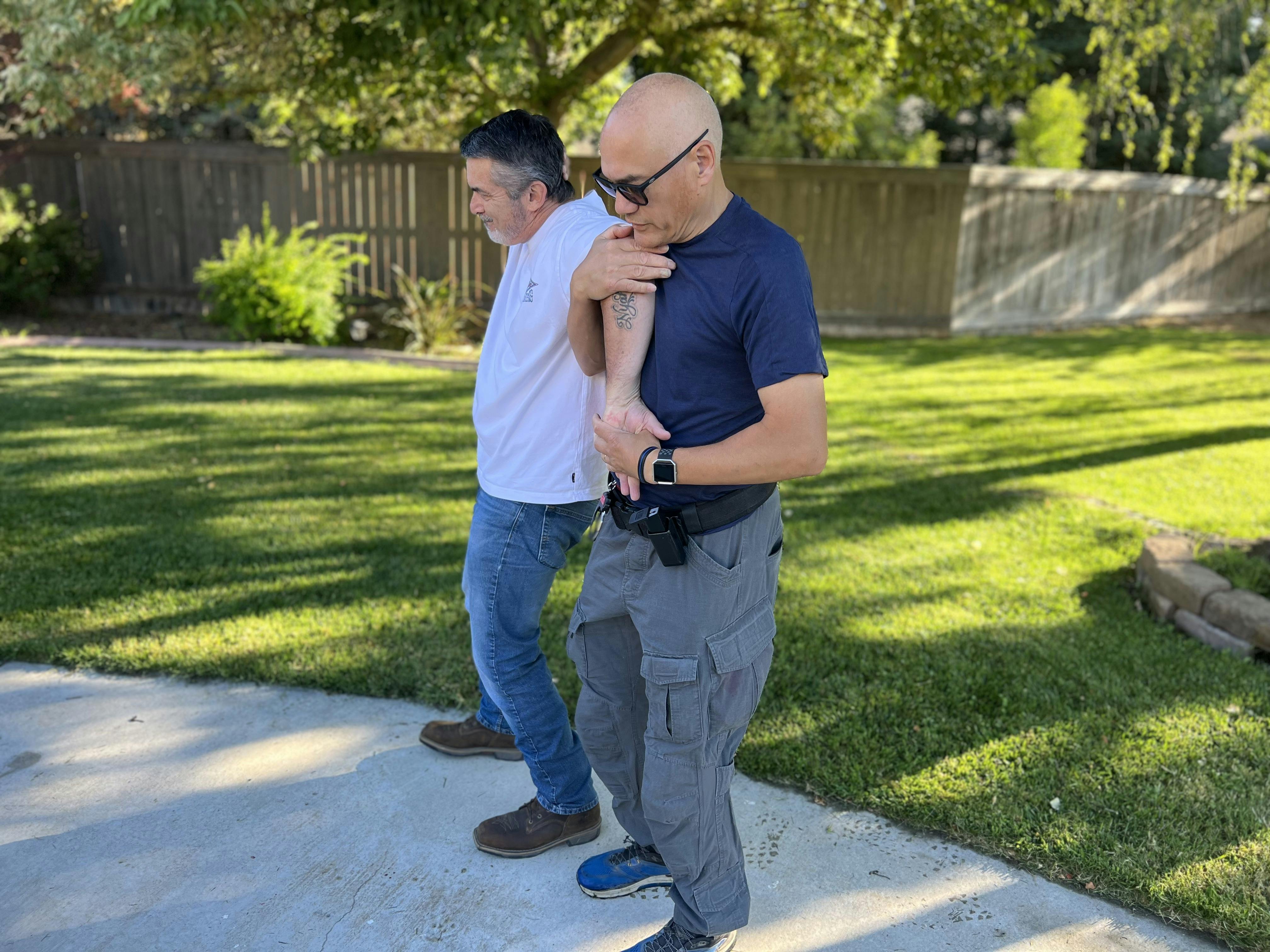 Handcuffing: The Transition From Firearm to Cuffing a Suspect | Officer