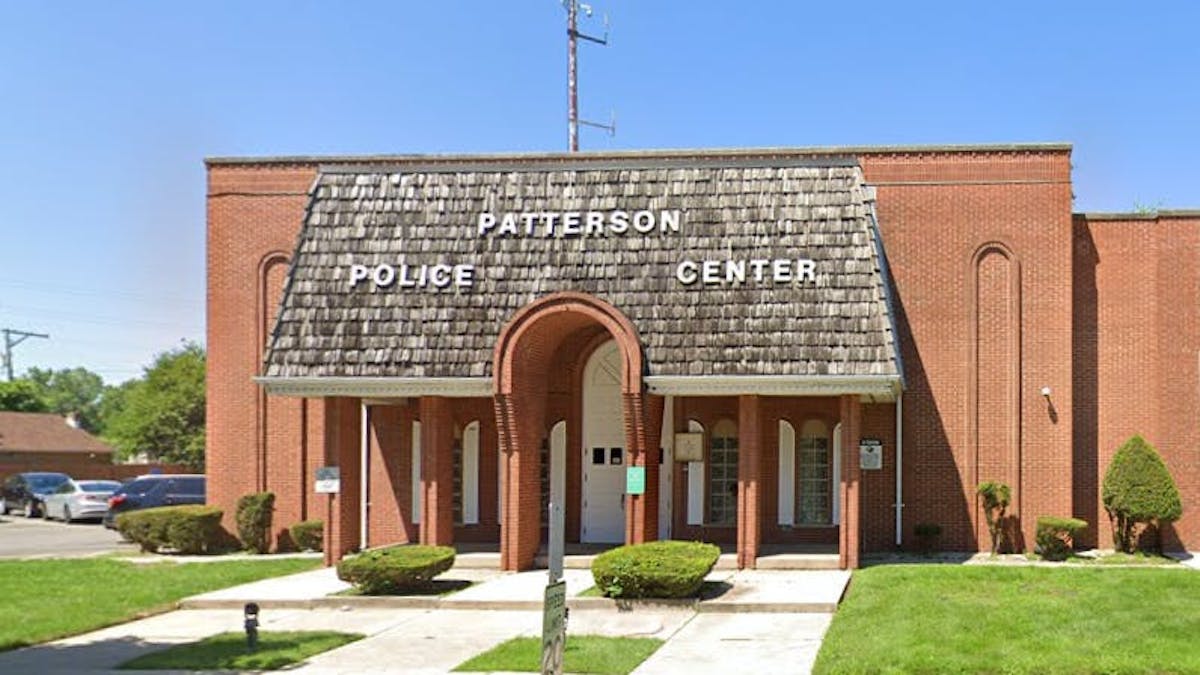 Bank Threatens to Repossess Ill. Town's Police Cruisers | Officer