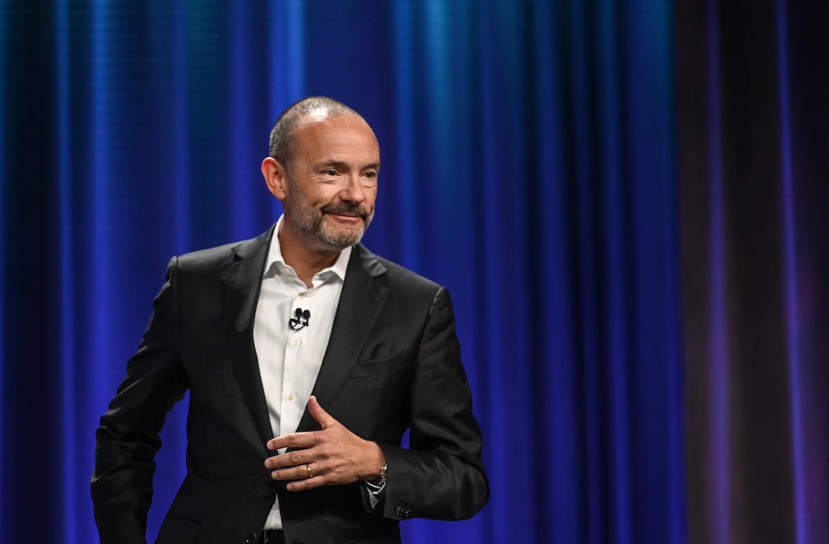 How Pfizer and Shell Are Digitally Transforming Their Operations ...