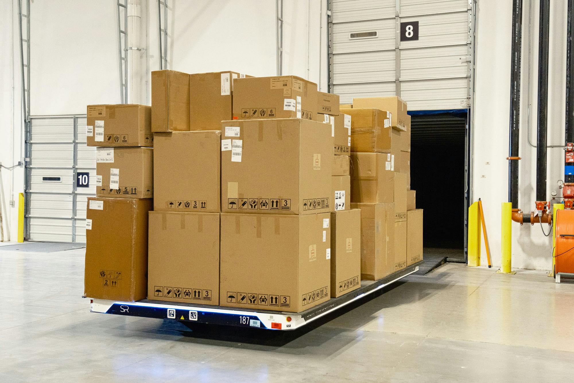 Slip Robotics SlipBots Increase Truck Loading/Unloading Speed | Automation World