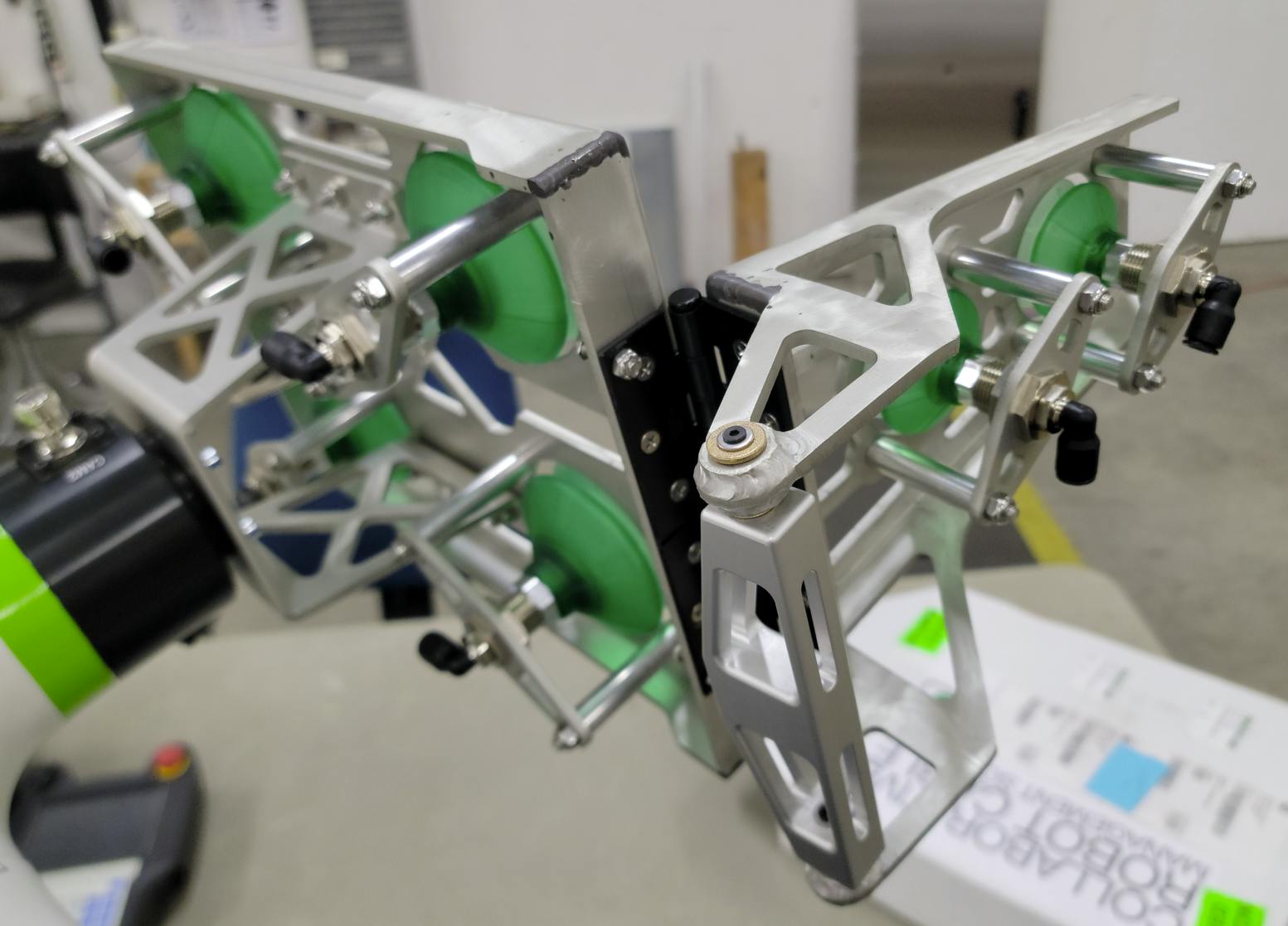 Understanding Robot End of Arm Tooling | Automation World